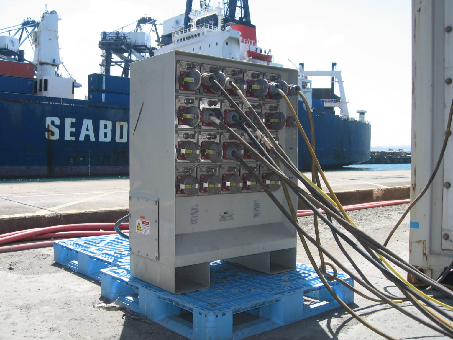 Port Terminal Reefer Outlet Assemblies